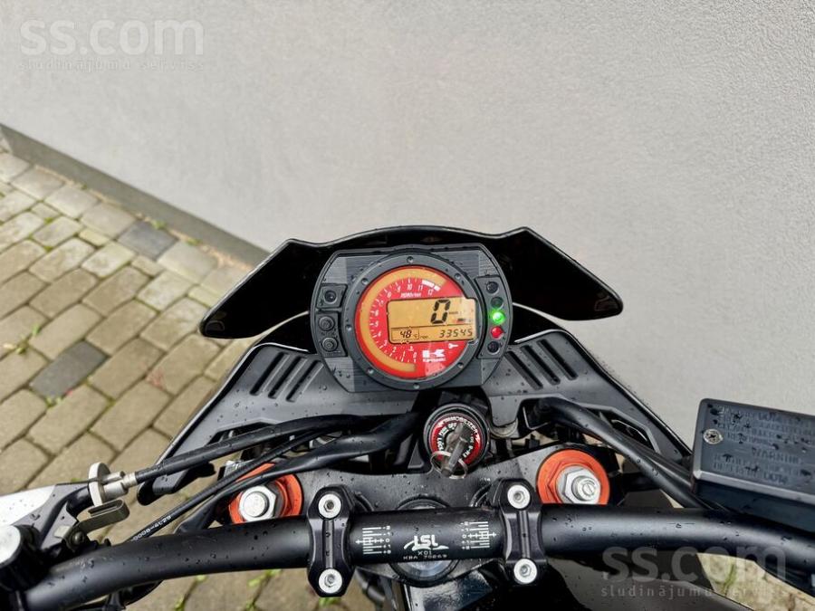 Kawasaki Z1000 2006 Ogre, ar dzinēja tilpumu 1.00 L un nobraukumu 0 tūkst. km par 2900 €, foto 10 vietnē AUTOMOTO.COM.LV