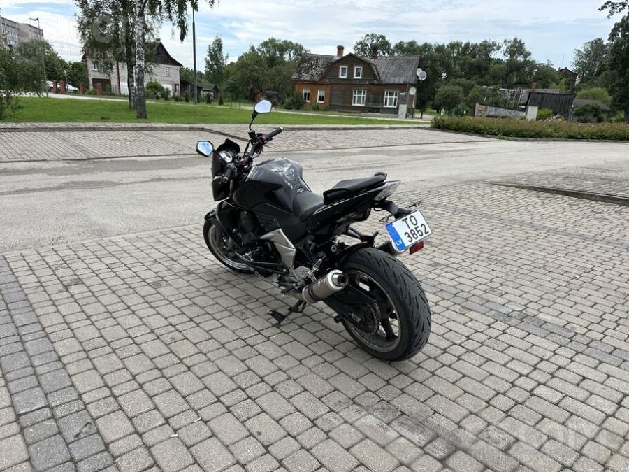Kawasaki Z1000 2007 Rēzekne, ar dzinēja tilpumu 1.00 L un nobraukumu 0 tūkst. km par 4200 €, foto 5 vietnē AUTOMOTO.COM.LV