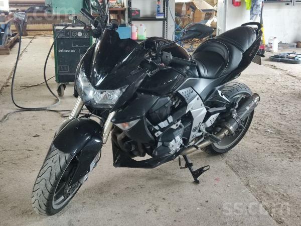 Кавасаки З 1000 2007 в Тукумс, объемом двигателя 0.95 л и пробегом 0 тыс. км за 4450 €, фото 2 на AUTOMOTO.COM.LV