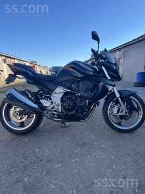 Kawasaki Z1000 2007 Liepāja, ar dzinēja tilpumu 1.00 L un nobraukumu 0 tūkst. km par 4150 €, foto  vietnē AUTOMOTO.COM.LV
