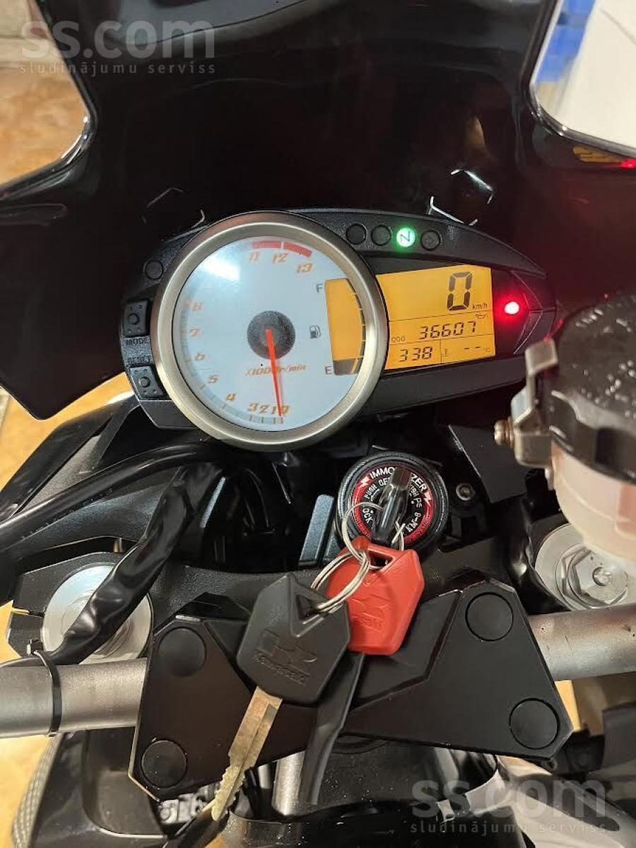 Kawasaki Z1000 2007 Liepāja, ar dzinēja tilpumu 1.00 L un nobraukumu 0 tūkst. km par 4150 €, foto 8 vietnē AUTOMOTO.COM.LV