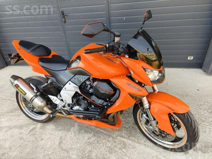 Kawasaki Z1000 2007 in Riga, with an engine capacity of 1.00 L and mileage of 0 thousand km for 4800 €, photo 4 on AUTOMOTO.COM.LV