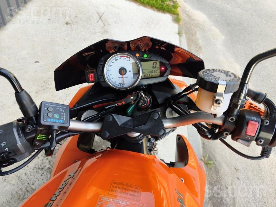 Kawasaki Z1000 2007 in Riga, with an engine capacity of 1.00 L and mileage of 0 thousand km for 4400 €, photo 7 on AUTOMOTO.COM.LV