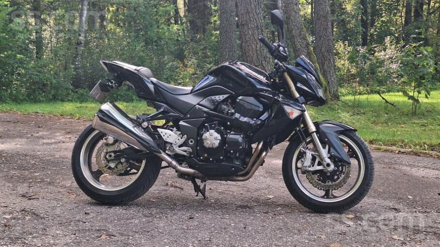Kawasaki Z1000 2007 Valmiera, ar dzinēja tilpumu 0.95 L un nobraukumu 0 tūkst. km par 3800 €, foto 4 vietnē AUTOMOTO.COM.LV