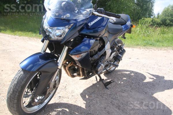 Кавасаки З 1000 2008 в Добеле, объемом двигателя 1.00 л и пробегом 0 тыс. км за 4000 €, фото 6 на AUTOMOTO.COM.LV