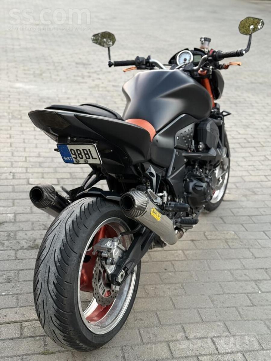Kawasaki Z1000 2008 Tallina, ar dzinēja tilpumu 1.00 L un nobraukumu 0 tūkst. km par 3990 €, foto 5 vietnē AUTOMOTO.COM.LV