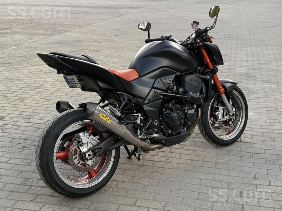 Kawasaki Z1000 2008 Tallina, ar dzinēja tilpumu 1.00 L un nobraukumu 0 tūkst. km par 3990 €, foto 6 vietnē AUTOMOTO.COM.LV