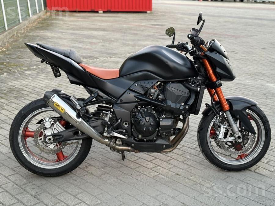 Kawasaki Z1000 2008 Tallina, ar dzinēja tilpumu 1.00 L un nobraukumu 0 tūkst. km par 3990 €, foto 7 vietnē AUTOMOTO.COM.LV