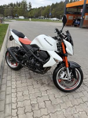 Kawasaki Z1000 2008 in Riga, with an engine capacity of 1.00 L and mileage of 0 thousand km for 4500 €, photo  on AUTOMOTO.COM.LV