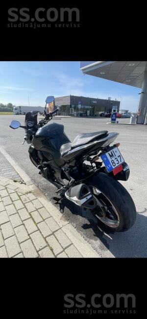 Kawasaki Z1000 2008 in Liepaja, with an engine capacity of 1.00 L and mileage of 0 thousand km for 4000 €, photo 4 on AUTOMOTO.COM.LV