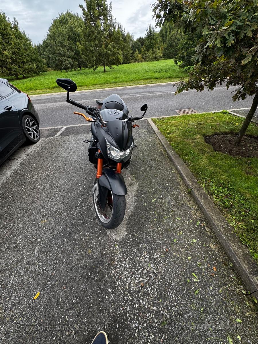 Kawasaki Z1000 2008 in Tallinn, with an engine capacity of 0.00 L and mileage of 48 thousand km for 3500 €, photo 6 on AUTOMOTO.COM.LV
