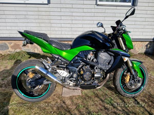 Kawasaki Z1000 2009 Rakvere, ar dzinēja tilpumu 0.95 L un nobraukumu 45 tūkst. km par 3900 €, foto 3 vietnē AUTOMOTO.COM.LV