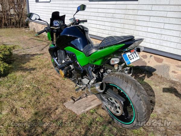 Kawasaki Z1000 2009 Rakvere, ar dzinēja tilpumu 0.95 L un nobraukumu 45 tūkst. km par 3900 €, foto 5 vietnē AUTOMOTO.COM.LV