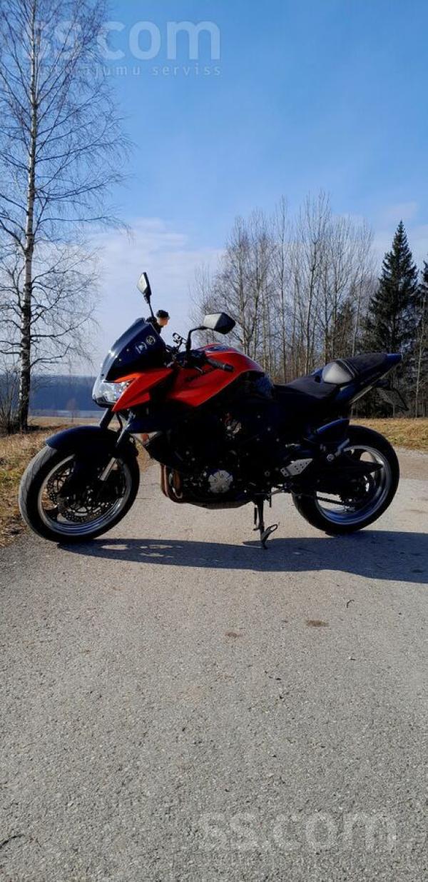 Kawasaki Z1000 2009 in Cesis, with an engine capacity of 0.95 L and mileage of 0 thousand km for 4750 €, photo 4 on AUTOMOTO.COM.LV
