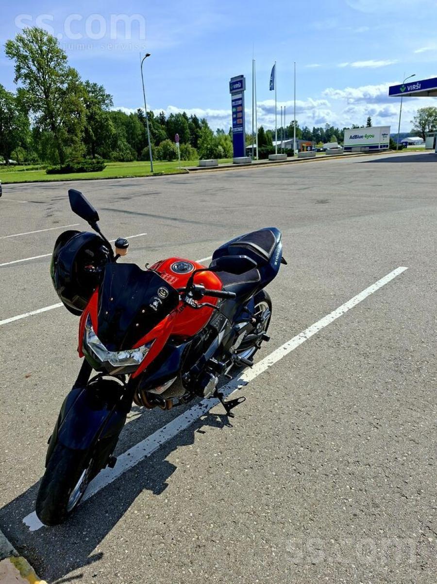 Kawasaki Z1000 2009 Cēsis, ar dzinēja tilpumu 0.95 L un nobraukumu 0 tūkst. km par 4250 €, foto 4 vietnē AUTOMOTO.COM.LV
