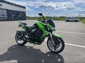 Kawasaki Z1000 2009 in Riga, with an engine capacity of 1.00 L and mileage of 0 thousand km for 3800 €, photo 4 on AUTOMOTO.COM.LV