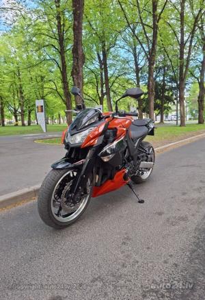 Kawasaki Z1000 2010 in Parnu, with an engine capacity of 1.04 L and mileage of 48 thousand km for 5000 €, photo 3 on AUTOMOTO.COM.LV