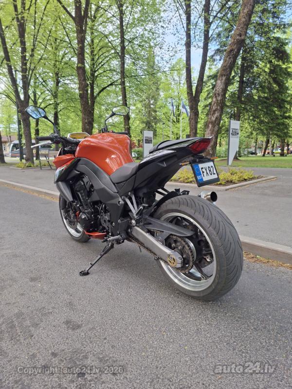 Kawasaki Z1000 2010 in Parnu, with an engine capacity of 1.04 L and mileage of 48 thousand km for 5000 €, photo 9 on AUTOMOTO.COM.LV