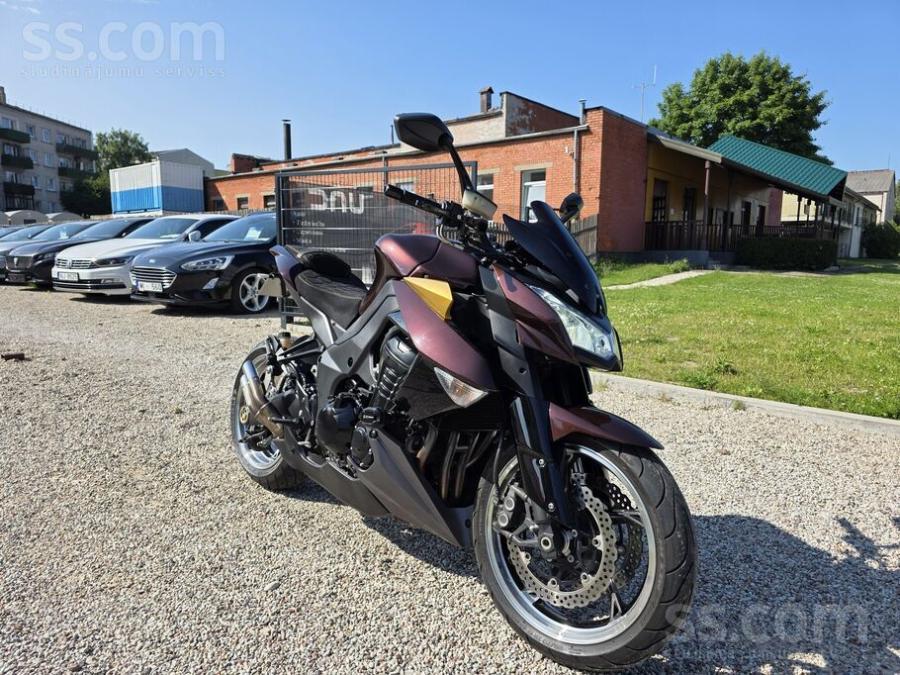 Кавасаки З 1000 2010 в Вентспилс, объемом двигателя 1.00 л и пробегом 0 тыс. км за 6200 €, фото 4 на AUTOMOTO.COM.LV