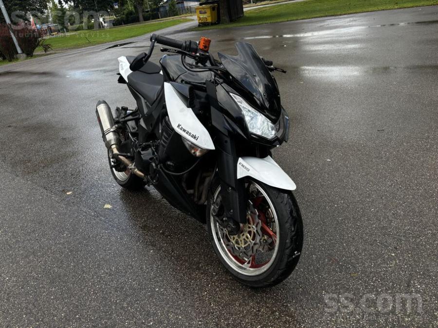 Kawasaki Z1000 2010 Jūrmala, ar dzinēja tilpumu 1.00 L un nobraukumu 0 tūkst. km par 4920 €, foto 1 vietnē AUTOMOTO.COM.LV
