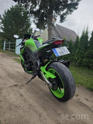 Kawasaki Z1000 2010 Rīga, ar dzinēja tilpumu 1.00 L un nobraukumu 0 tūkst. km par 6500 €, foto 4 vietnē AUTOMOTO.COM.LV