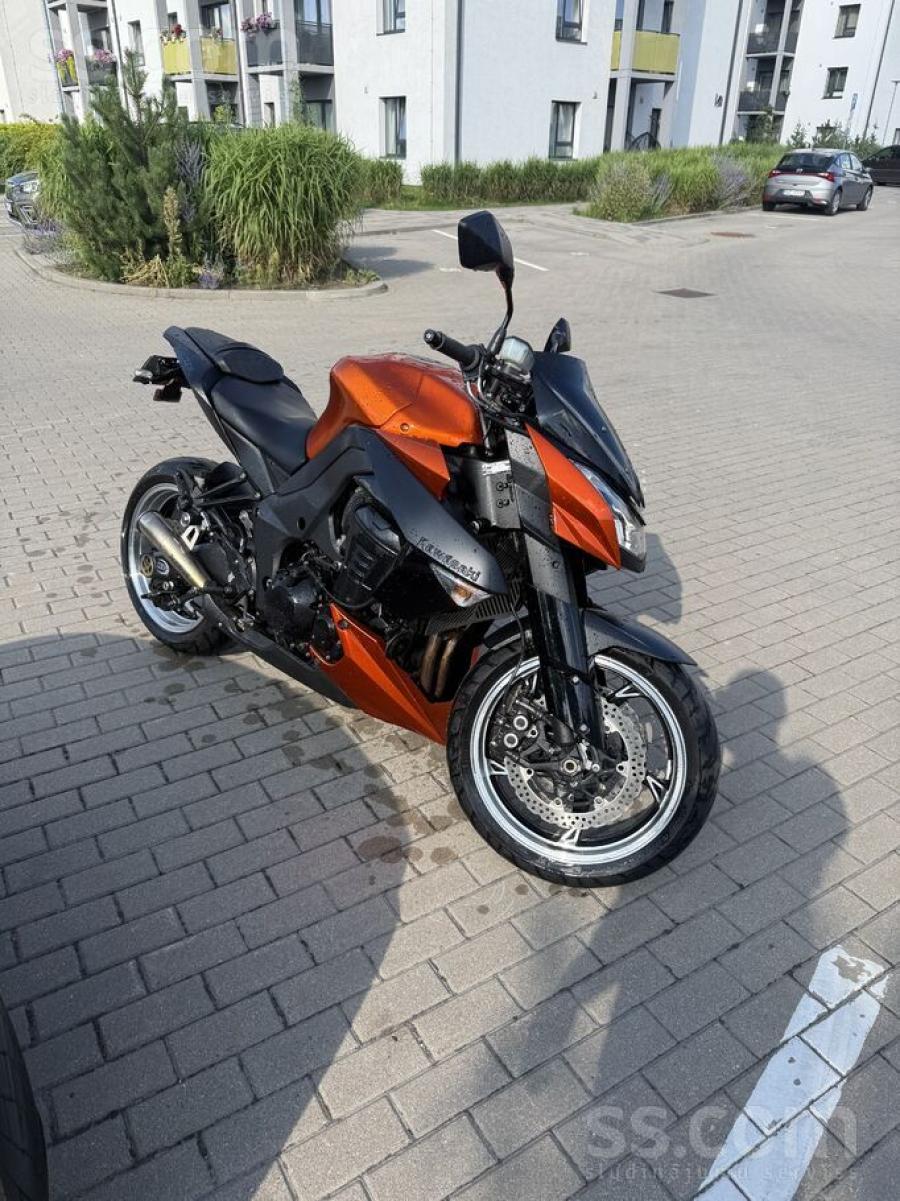 Kawasaki Z1000 2011 in Riga, with an engine capacity of 1.04 L and mileage of 0 thousand km for 4700 €, photo 1 on AUTOMOTO.COM.LV