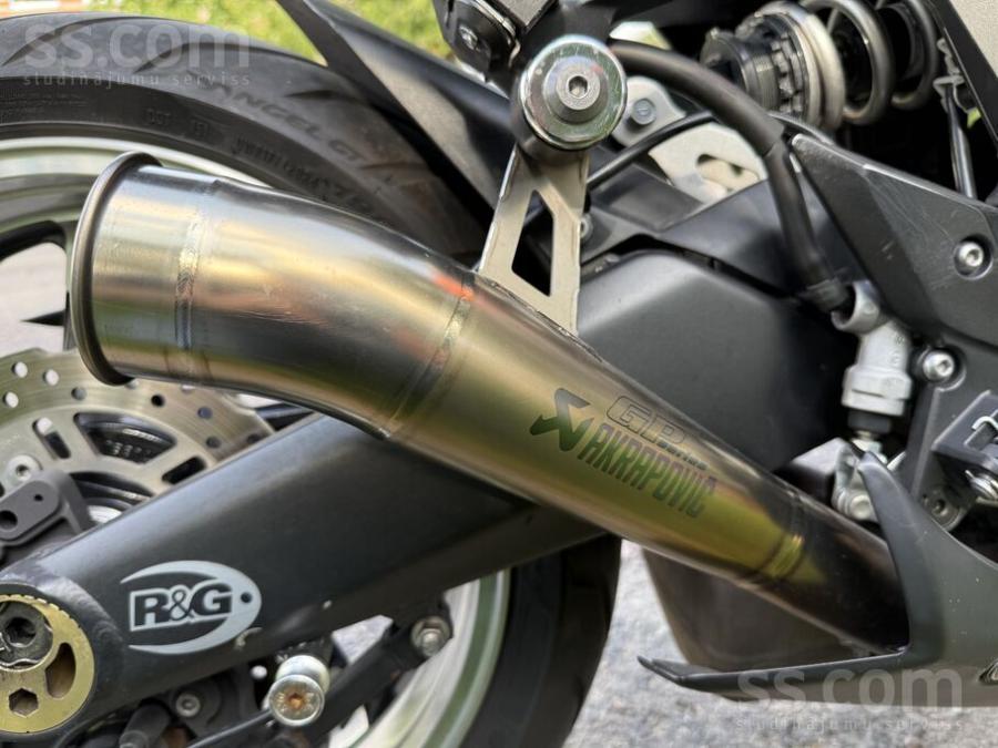 Kawasaki Z1000 2011 in Riga, with an engine capacity of 1.04 L and mileage of 0 thousand km for 4700 €, photo 3 on AUTOMOTO.COM.LV