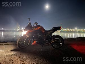 Kawasaki Z1000 2011 in Riga, with an engine capacity of 1.04 L and mileage of 0 thousand km for 4700 €, photo 8 on AUTOMOTO.COM.LV