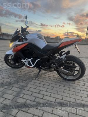 Kawasaki Z1000 2011 in Riga, with an engine capacity of 1.04 L and mileage of 0 thousand km for 5900 €, photo 7 on AUTOMOTO.COM.LV