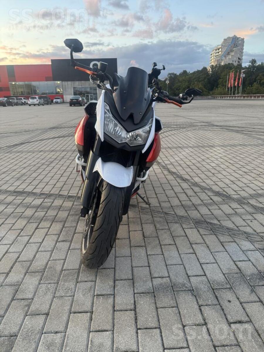 Kawasaki Z1000 2011 in Riga, with an engine capacity of 1.04 L and mileage of 0 thousand km for 5900 €, photo 10 on AUTOMOTO.COM.LV