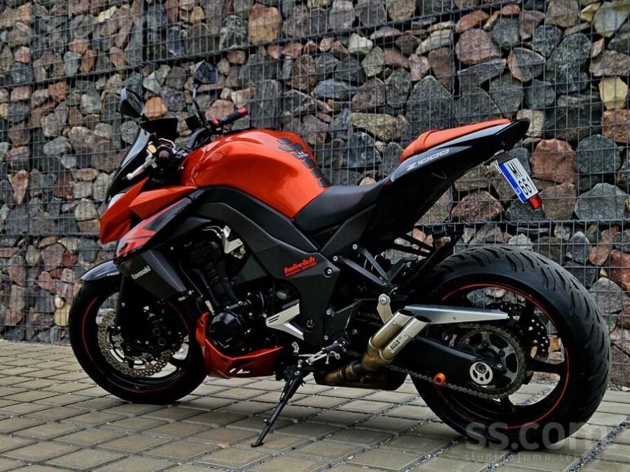 Kawasaki Z1000 2012 in Jekabpils, with an engine capacity of 1.04 L and mileage of 0 thousand km for 5950 €, photo 3 on AUTOMOTO.COM.LV
