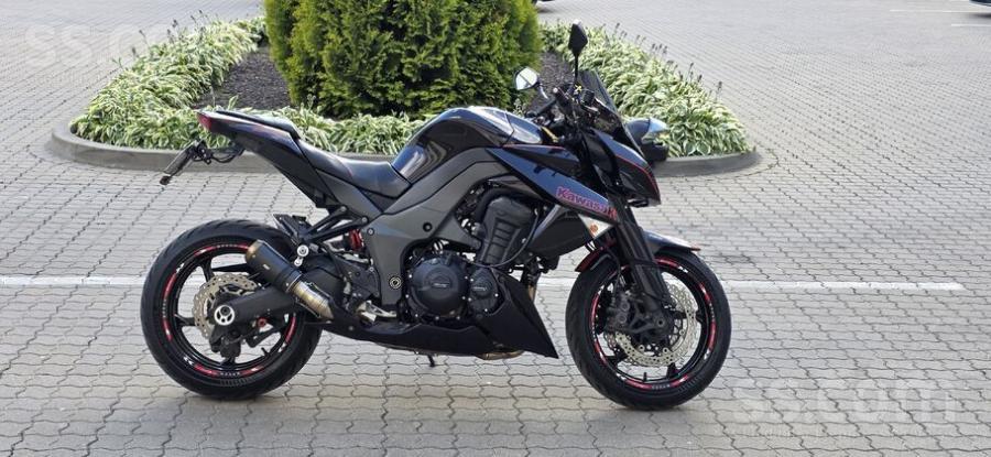 Kawasaki Z1000 2012 in Riga, with an engine capacity of 1.04 L and mileage of 0 thousand km for 6450 €, photo 3 on AUTOMOTO.COM.LV