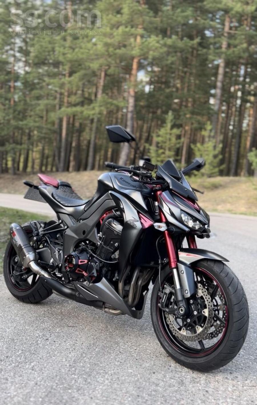 Kawasaki Z1000 2016 in Daugavpils, with an engine capacity of 1.00 L and mileage of 0 thousand km for 8880 €, photo 1 on AUTOMOTO.COM.LV