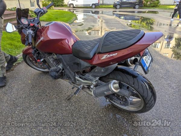 Red Kawasaki Z1000 2006 in Tallinn, with an engine capacity of 0.95 L and mileage of 30 thousand km for 4300 €, photo 3 on AUTOMOTO.COM.LV