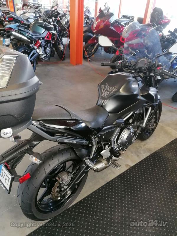 Black Kawasaki Z650 2017 in Tallinn, with an engine capacity of 0.65 L and mileage of 27 thousand km for 4800 €, photo 2 on AUTOMOTO.COM.LV