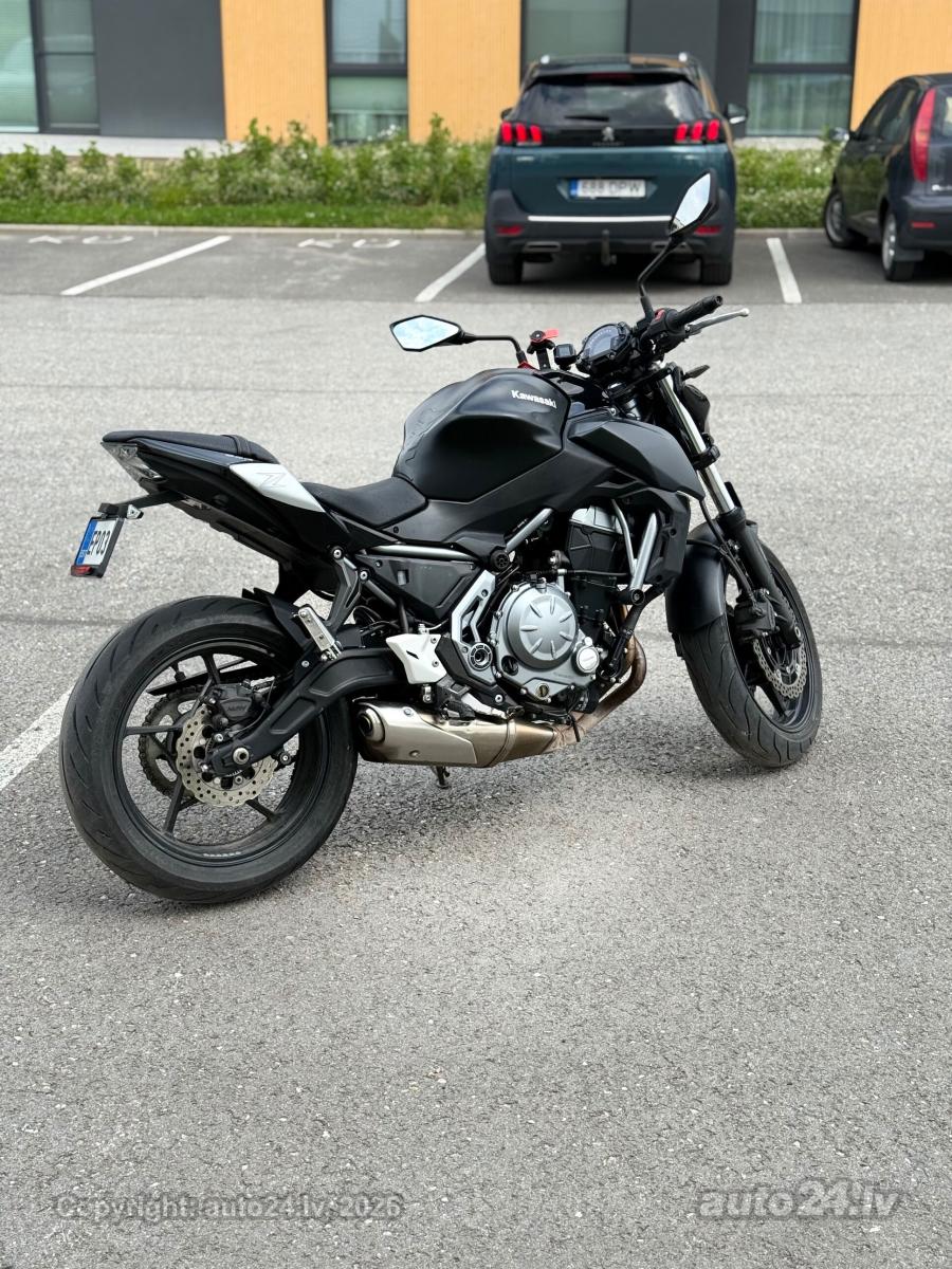Черный Кавасаки Z650 2017 в Таллин, объемом двигателя 0.65 л и пробегом 16 тыс. км за 4500 €, фото 6 на AUTOMOTO.COM.LV