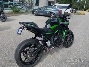 Black Kawasaki Z650 2022 in Tallinn, with an engine capacity of 0.65 L and mileage of 5 thousand km for 5900 €, photo 5 on AUTOMOTO.COM.LV