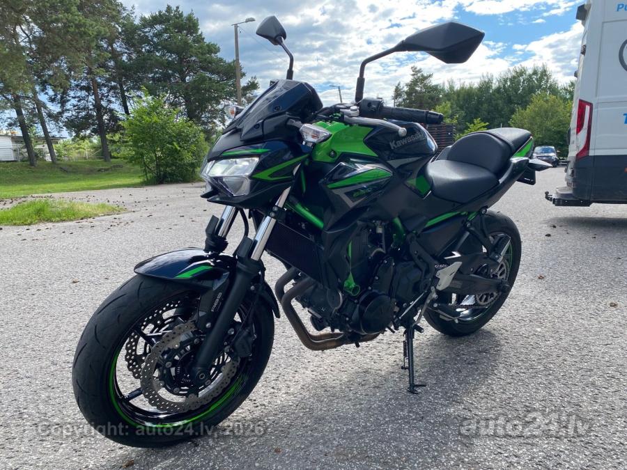Black Kawasaki Z650 2022 in Tallinn, with an engine capacity of 0.65 L and mileage of 5 thousand km for 5900 €, photo 8 on AUTOMOTO.COM.LV