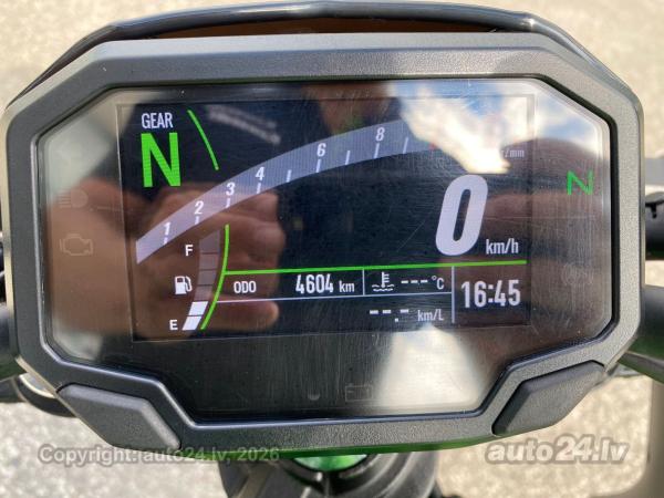 Черный Кавасаки Z650 2022 в Таллин, объемом двигателя 0.65 л и пробегом 5 тыс. км за 5900 €, фото 9 на AUTOMOTO.COM.LV