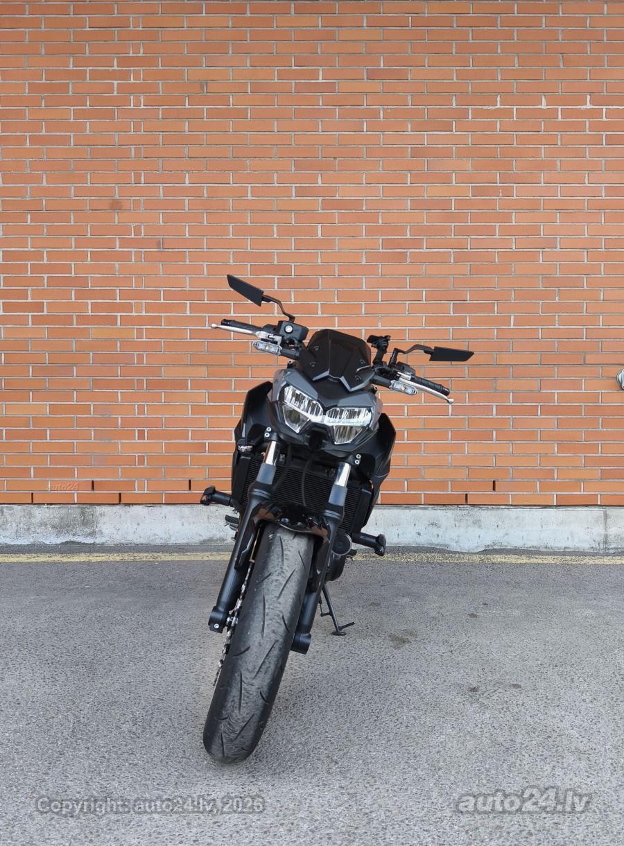 Melns Kawasaki Z650 2024 Tallina, ar dzinēja tilpumu 0.65 L un nobraukumu 12 tūkst. km par 6000 €, foto 4 vietnē AUTOMOTO.COM.LV