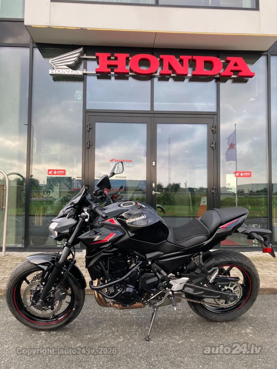 Черный Кавасаки Z650 2025 в Таллин, объемом двигателя 0.65 л и пробегом 4 тыс. км за 6490 €, фото 1 на AUTOMOTO.COM.LV