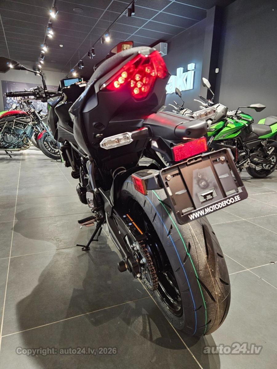 Melns Kawasaki Z650 2026 Tallina, ar dzinēja tilpumu 0.65 L un nobraukumu 1 tūkst. km par 7890 €, foto 5 vietnē AUTOMOTO.COM.LV