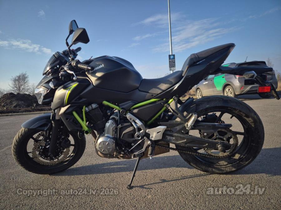 Зеленый Кавасаки Z650 2018 в Таллин, объемом двигателя 0.65 л и пробегом 12 тыс. км за 5200 €, фото 1 на AUTOMOTO.COM.LV