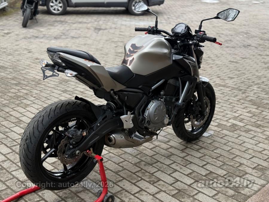 Pelēks Kawasaki Z650 2017 Pērnava, ar dzinēja tilpumu 0.65 L un nobraukumu 30 tūkst. km par 4790 €, foto 6 vietnē AUTOMOTO.COM.LV