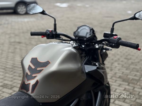 Grey Kawasaki Z650 2017 in Parnu, with an engine capacity of 0.65 L and mileage of 30 thousand km for 4790 €, photo 9 on AUTOMOTO.COM.LV