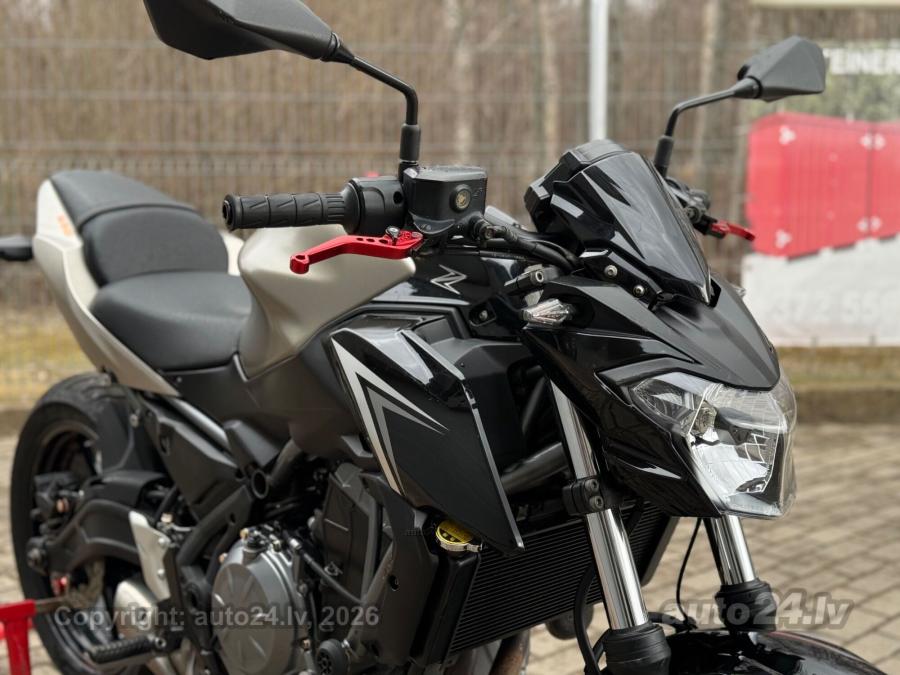 Pelēks Kawasaki Z650 2017 Pērnava, ar dzinēja tilpumu 0.65 L un nobraukumu 30 tūkst. km par 4790 €, foto 11 vietnē AUTOMOTO.COM.LV