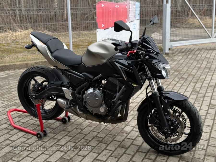 Pelēks Kawasaki Z650 2017 Pērnava, ar dzinēja tilpumu 0.65 L un nobraukumu 30 tūkst. km par 4790 €, foto 12 vietnē AUTOMOTO.COM.LV