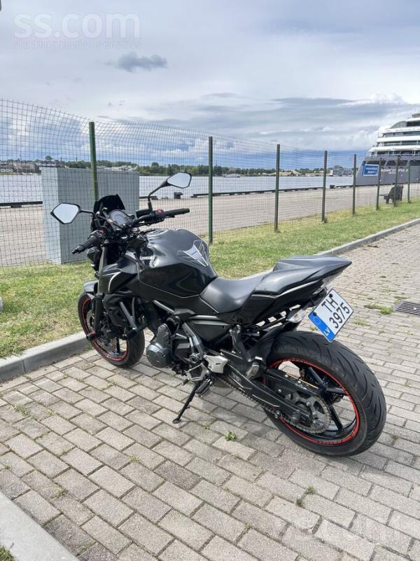 Кавасаки Z650 2017 в Рига, объемом двигателя 0.65 л и пробегом 0 тыс. км за 4666 €, фото 3 на AUTOMOTO.COM.LV