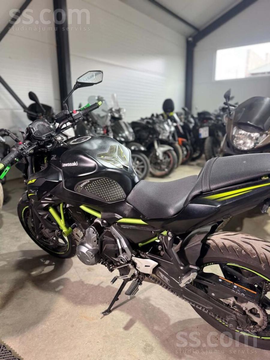 Кавасаки Z650 2019 в Таураге, объемом двигателя 0.65 л и пробегом 0 тыс. км за 2500 €, фото 4 на AUTOMOTO.COM.LV