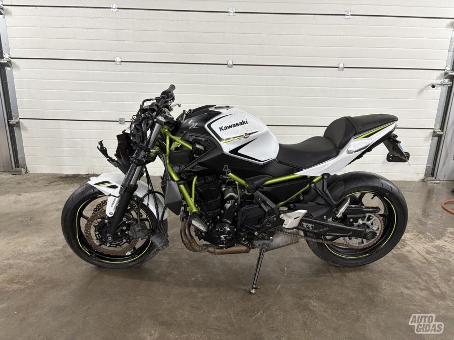 Kawasaki Z650 2020 in Kelme, with an engine capacity of 0.65 L and mileage of 0 thousand km for 1430 €, photo 3 on AUTOMOTO.COM.LV